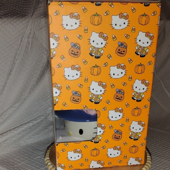 Hello Kitty | Accents | Hello Kitty Viral Halloween Ceramic Reed ...